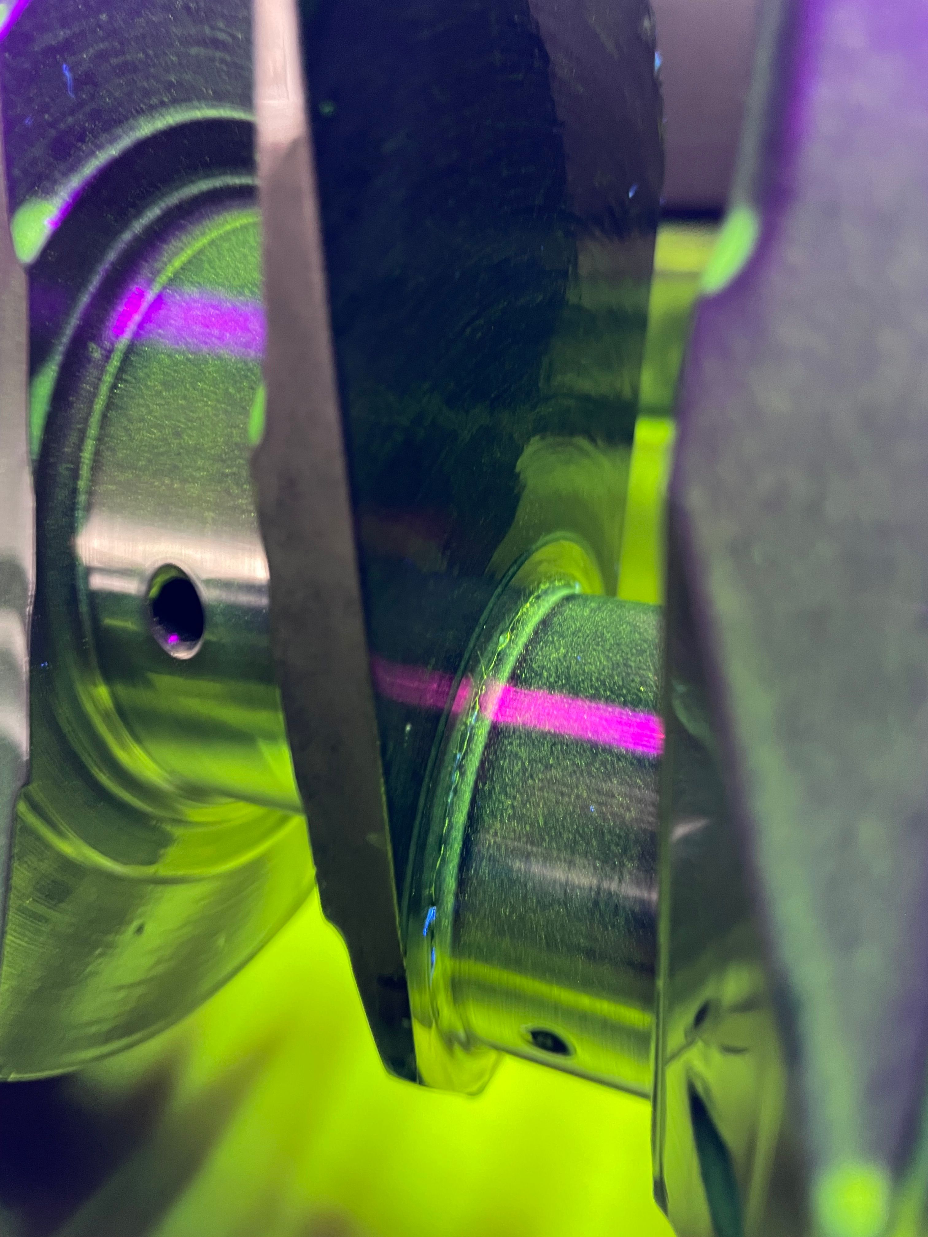 MG-ZfP GmbH - MAGNETPULVERPRÜFUNG (MT)